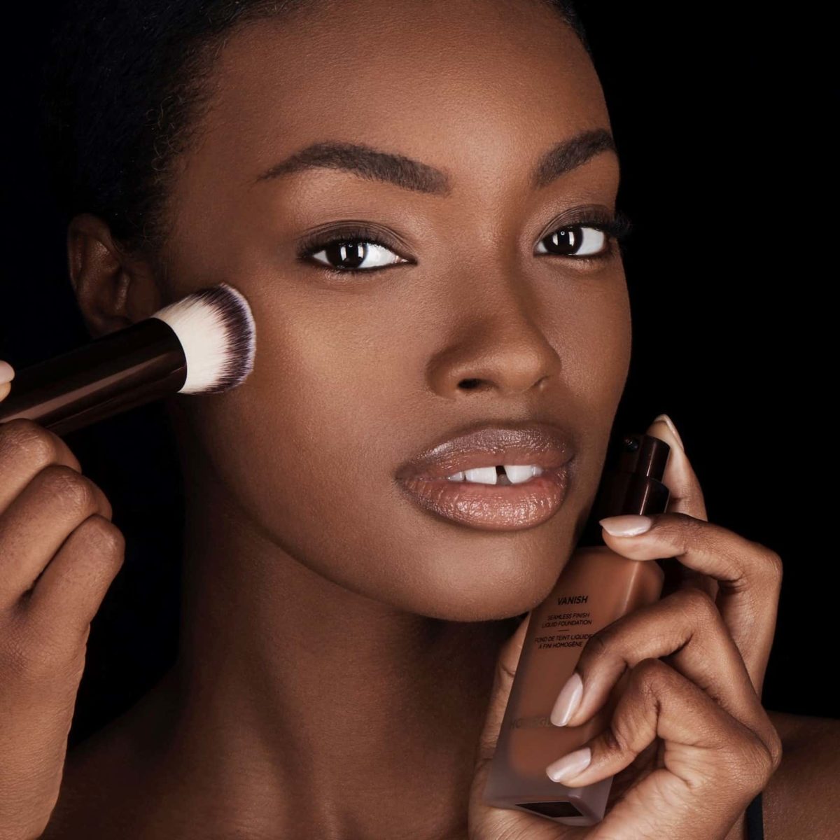Hourglass Cosmetics Review - Must Read This Before Buying