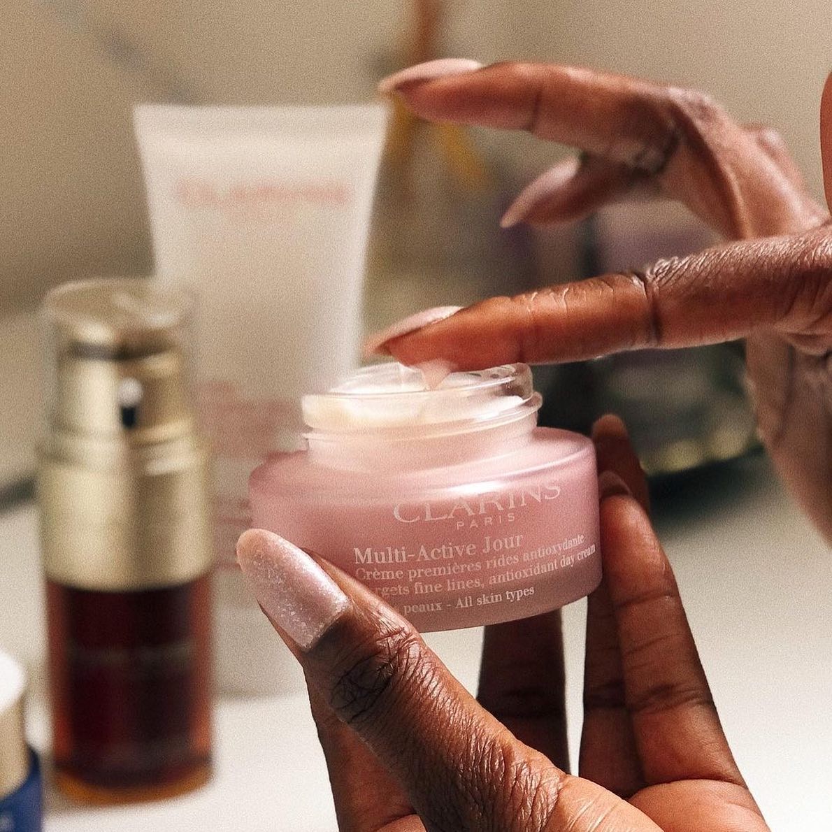 Clarins Review - Must Read This Before Buying