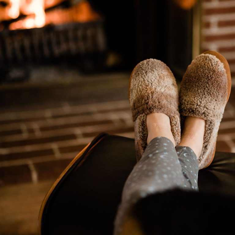 Acorn Slippers Review - Must Read This Before Buying