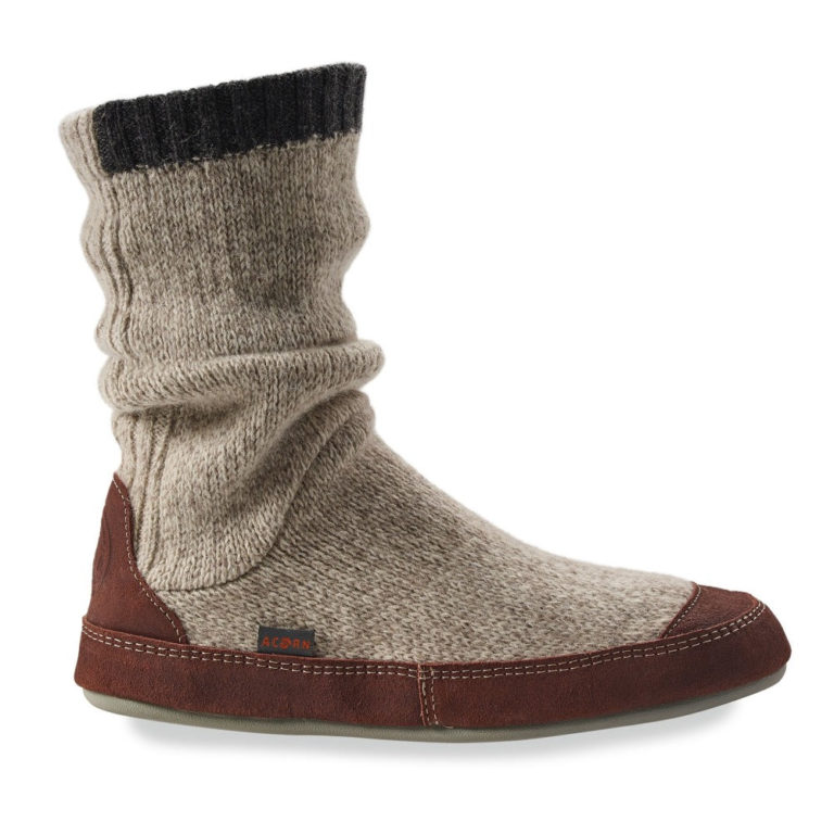Acorn Slippers Review - Must Read This Before Buying