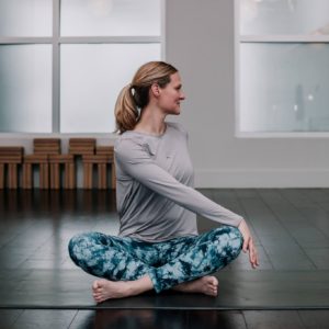 Fabletics vs Lululemon Review - Must Read This Before Buying