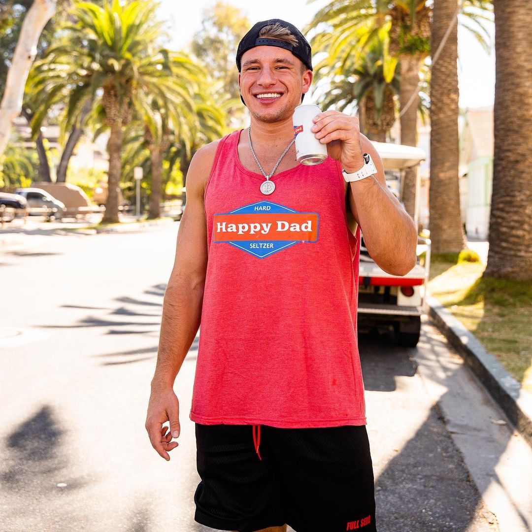 Happy Dad Seltzer Review - Must Read This Before Buying