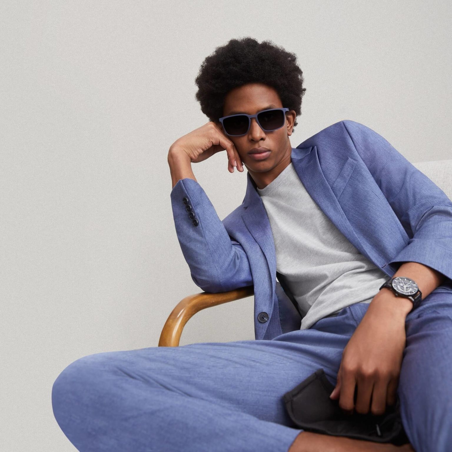 Kenneth Cole Review - Must Read This Before Buying