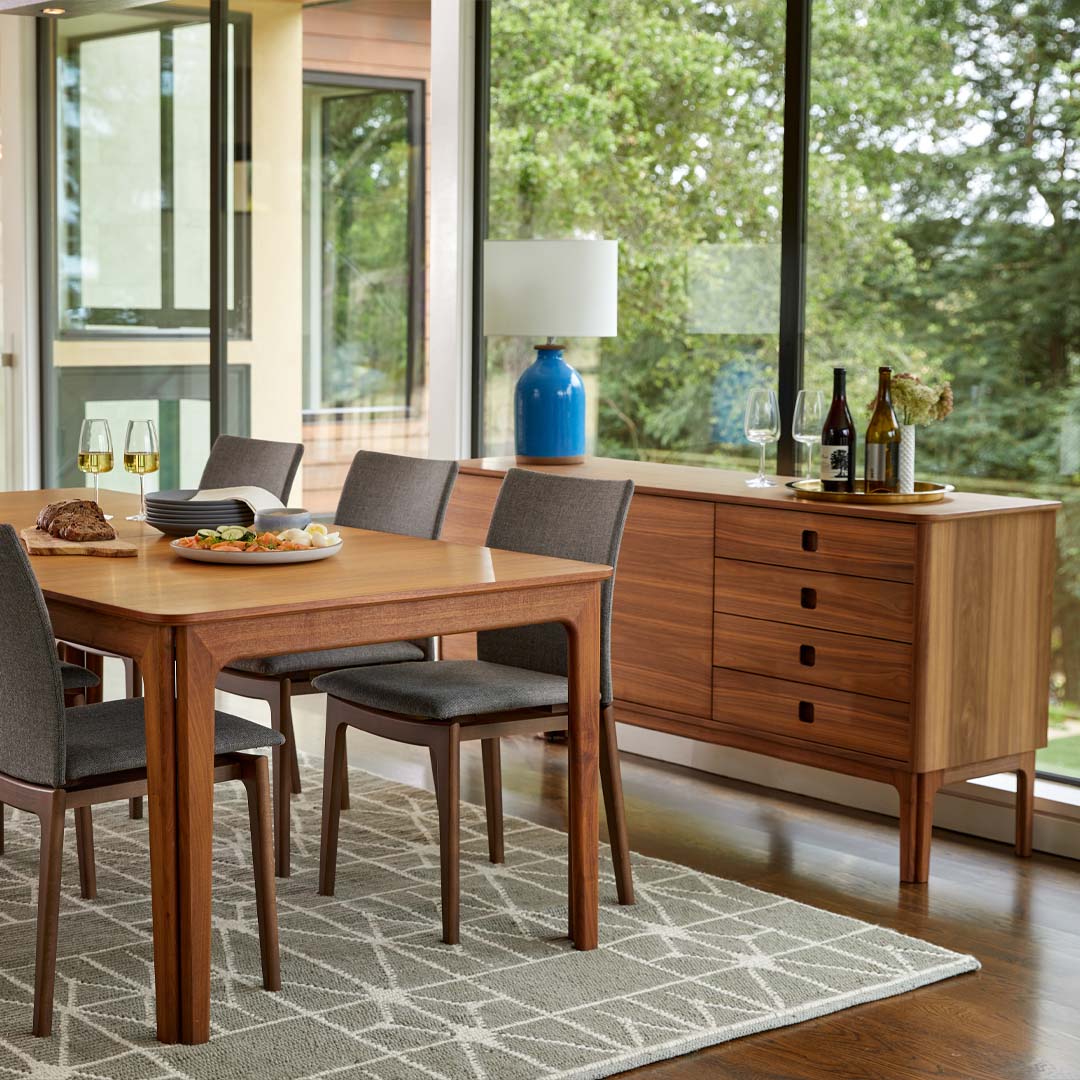 Dania Furniture Review - Must Read This Before Buying