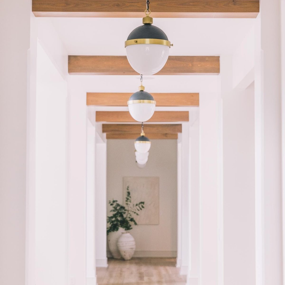 Regina Andrew Lighting Review - Must Read This Before Buying