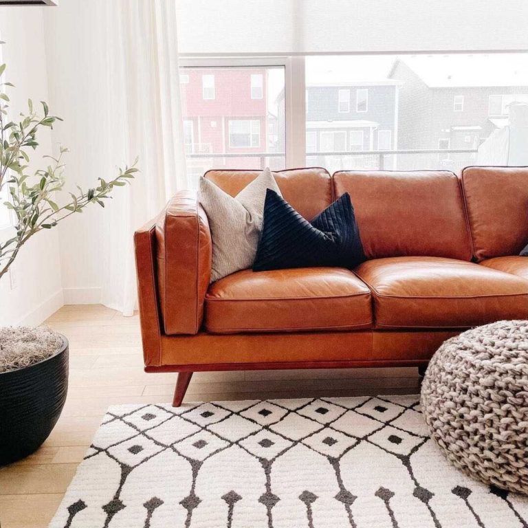 Structube Review - Must Read This Before Buying