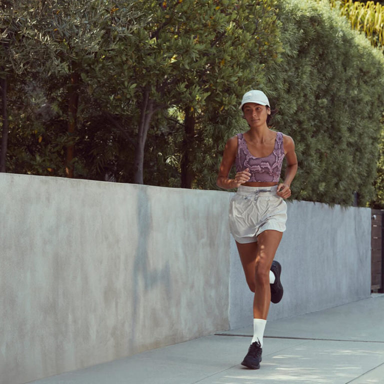 Varley Clothing Review - Must Read This Before Buying