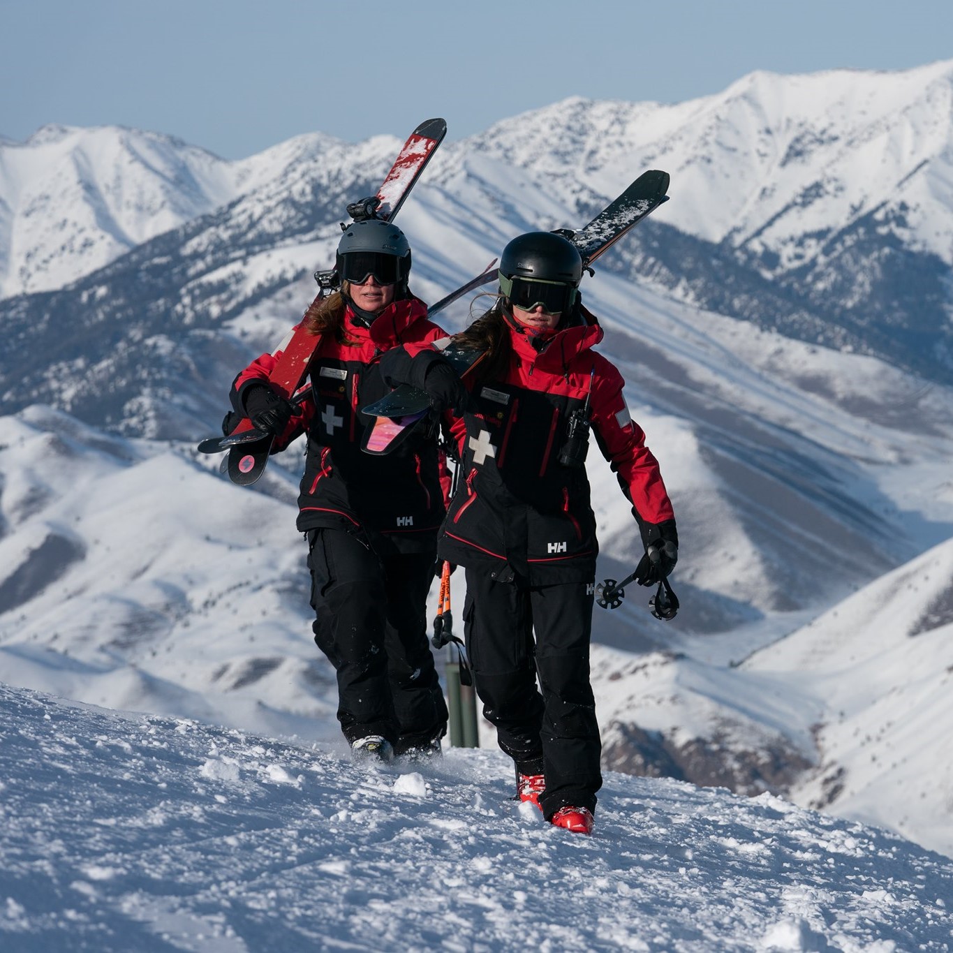 Helly Hansen Review - Must Read This Before Buying