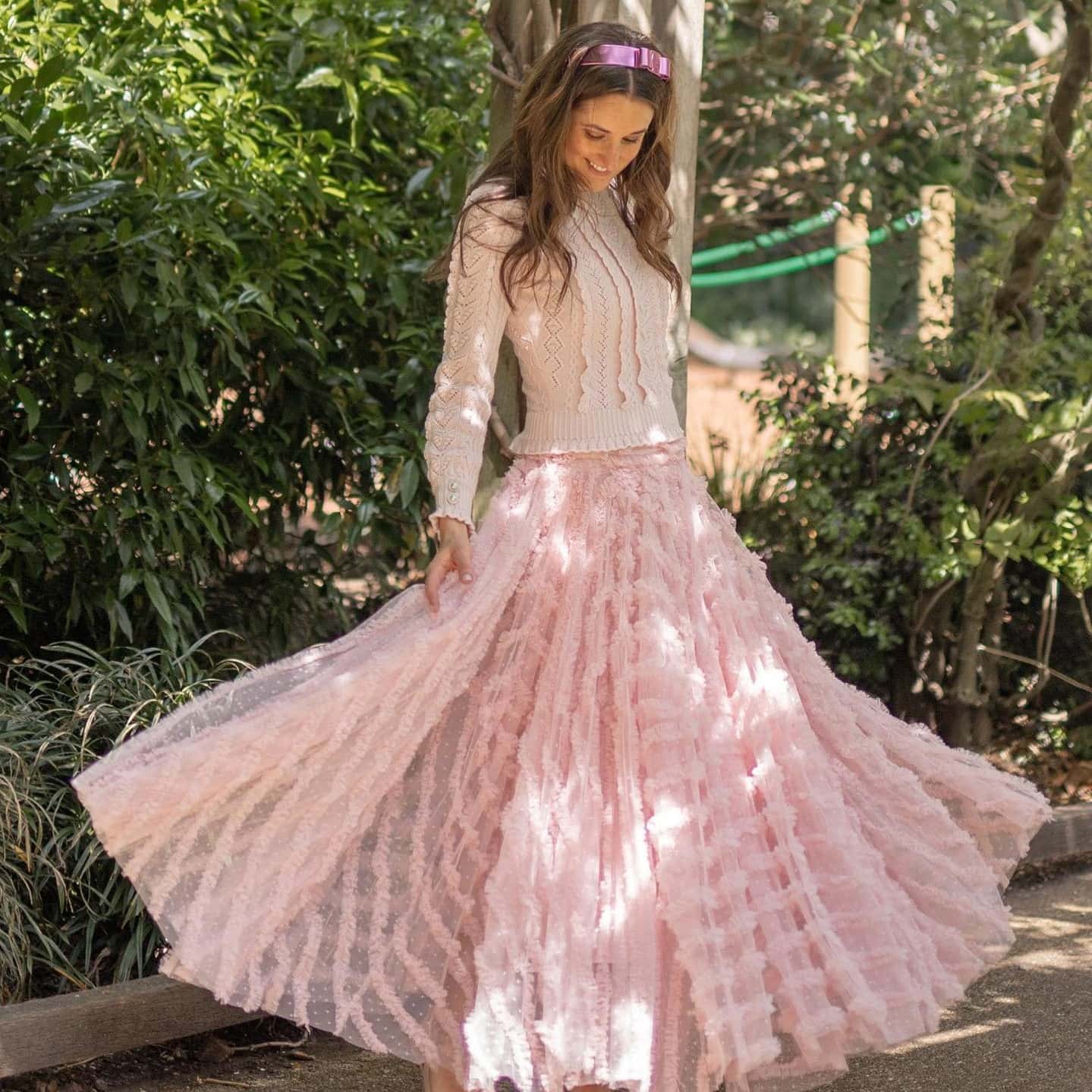 Needle and Thread Review - Must Read This Before Buying