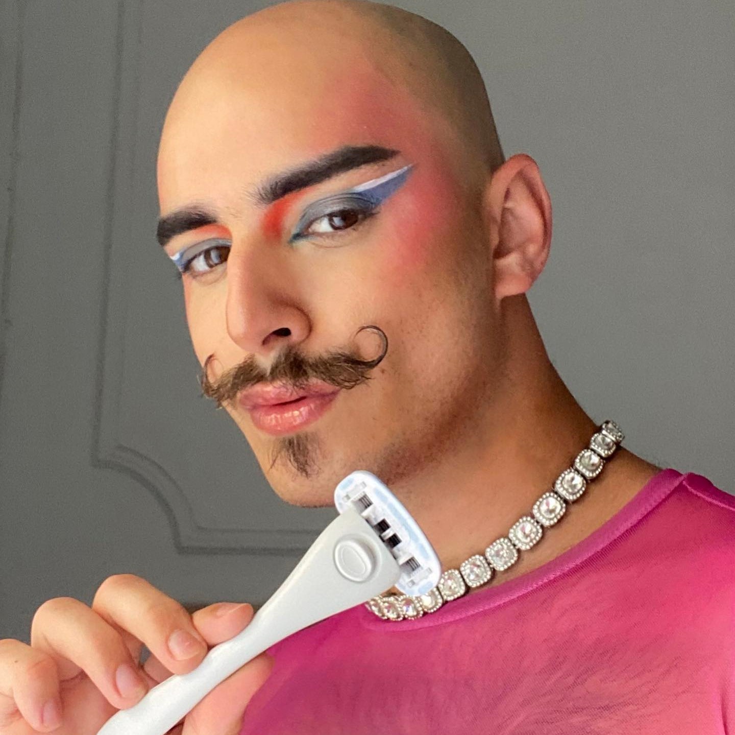 Estrid Razor Review - Must Read This Before Buying