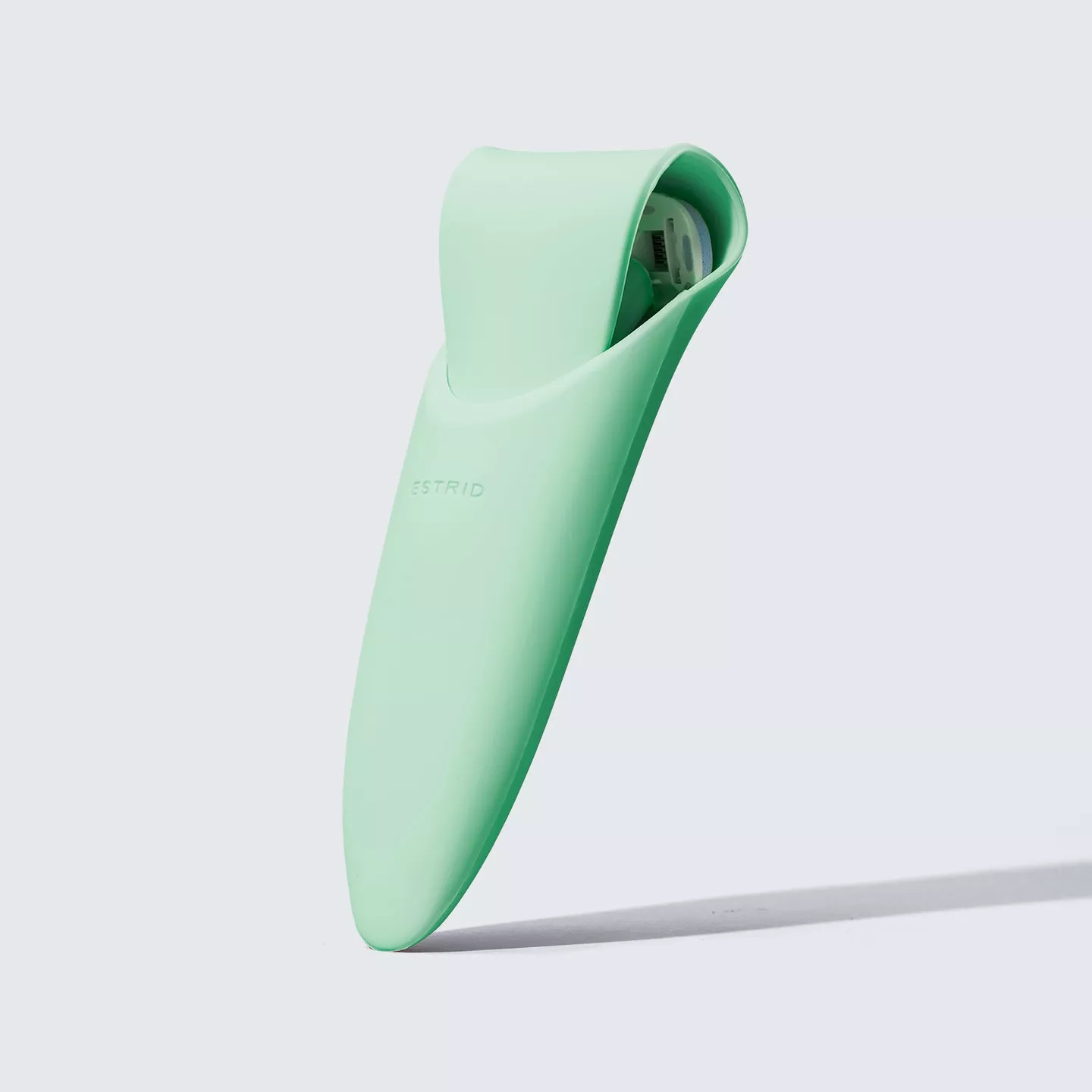 Estrid Razor Review - Must Read This Before Buying