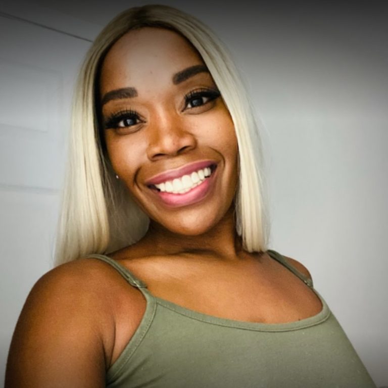 Shiny Smile Snap On Veneers Review - Must Read This Before Buying