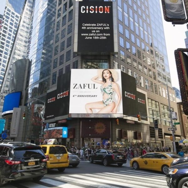 Top 10 Alternative Stores Similar to Hot Topic - Must Read This Before ...